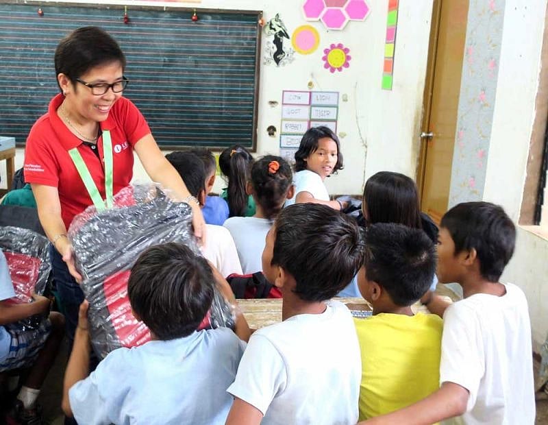 Lear helps Olango school