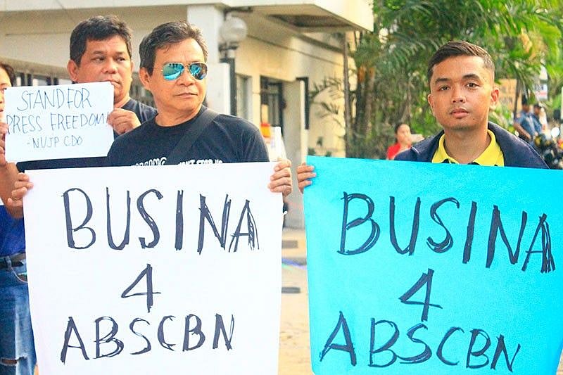 'Red-tagging' mars protest rally in support of ABS-CBN