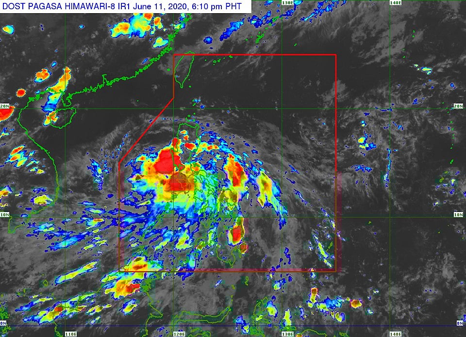 'Butchoy' makes landfall in Quezon province