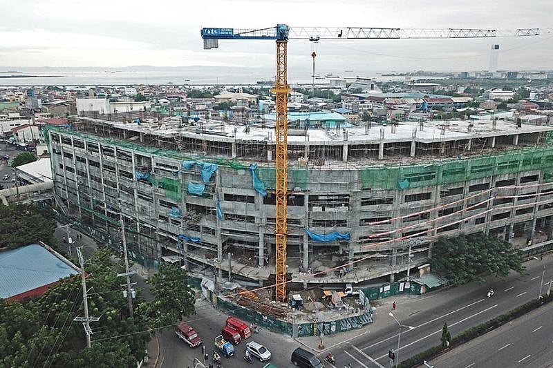 CCMC contractor promises to finish 3 floors in 3 months