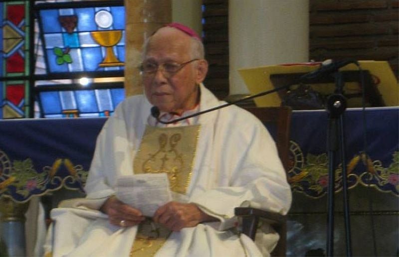 Oldest Filipino bishop Manuel Sobreviñas dies at 96