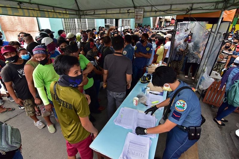 Where's physical distancing?