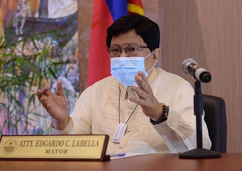 Bzzzzz: Labella talks of jobs, jobs, jobs the way Du30 promised build ...