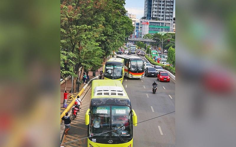 CCTO eyes requiring buses to use innermost lane