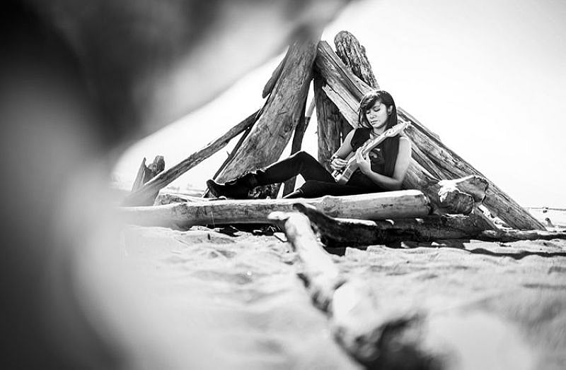 Dey Rose debunks conformity on new EP, Panting Heart