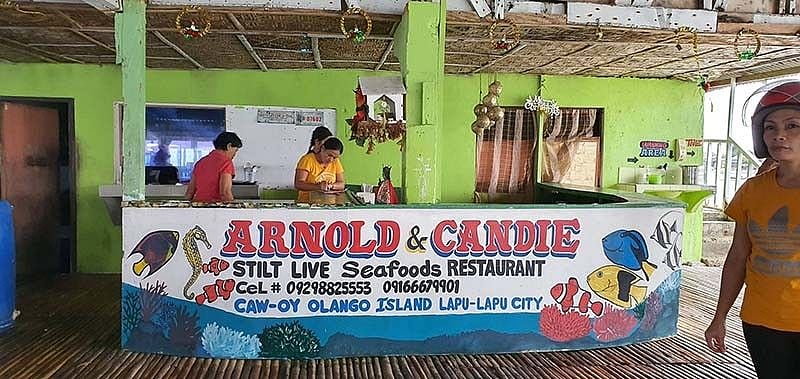 Bantogang Floating Restaurant sa Olango