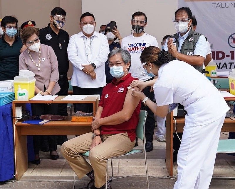 Philippines kicks off vaccination program against Covid-19