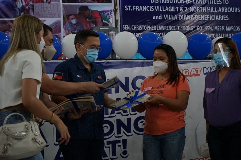 150 Yolanda housing beneficiaries receive land titles
