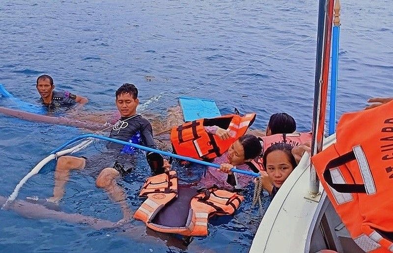 Around 2,300 stranded in ports due to typhoon