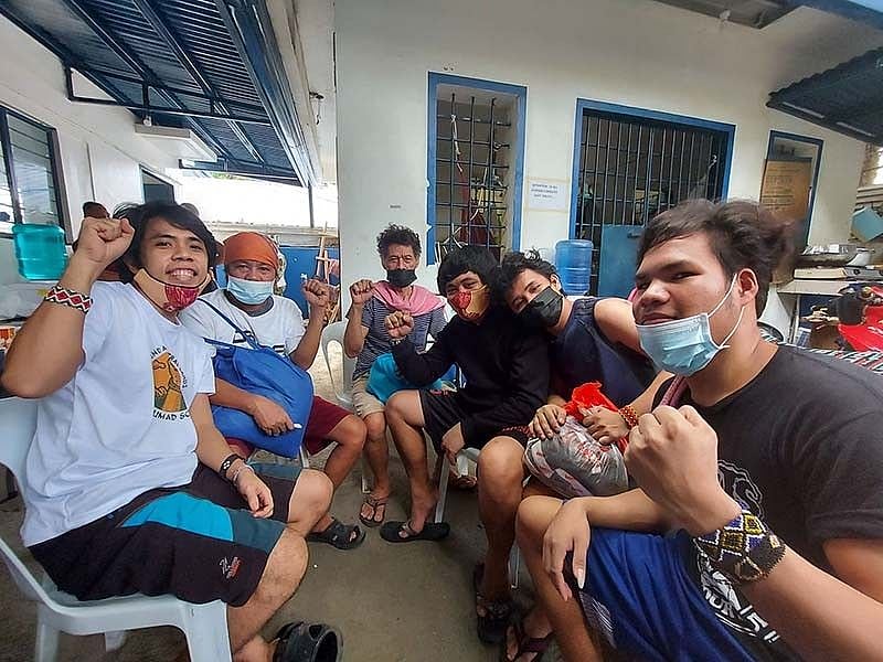 Bakwit School 7 cleared of charges, released