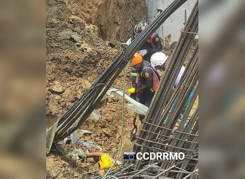 Worker killed in collapse of building construction