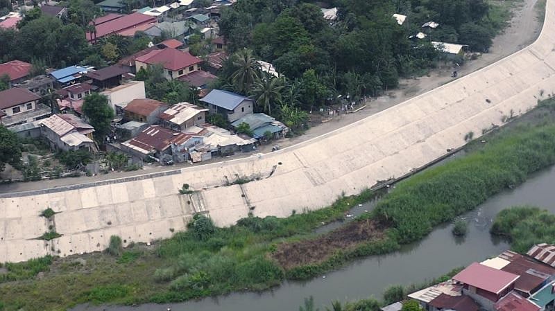 DPWH completes 2 flood control structures in Camiling
