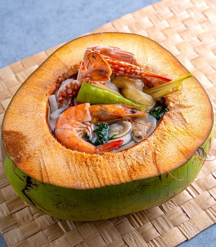 Mixed seafood binakol