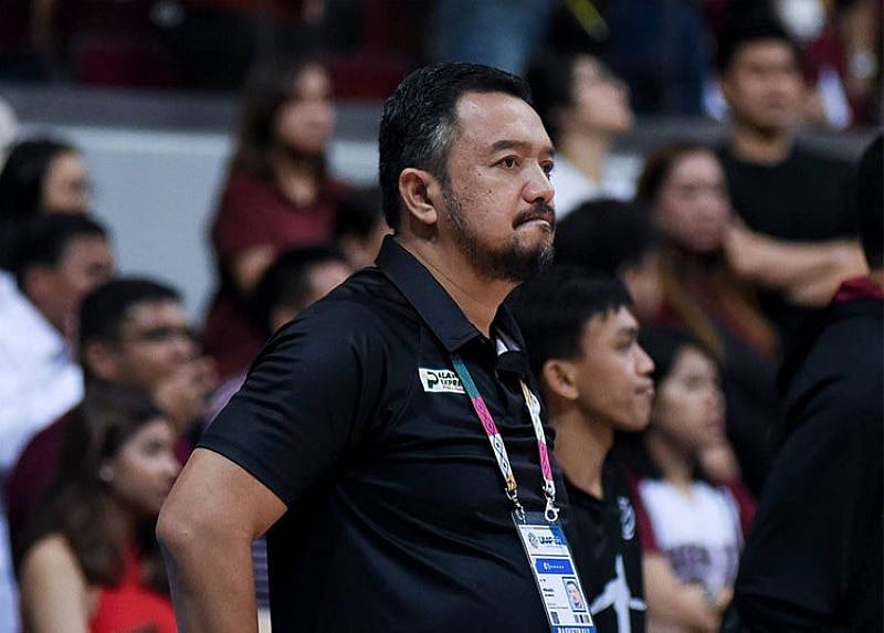 Bo Perasol steps down as UP head coach