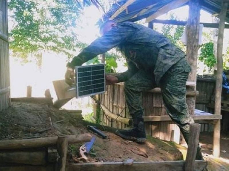 53IB installs solar lights in remote militia outpost