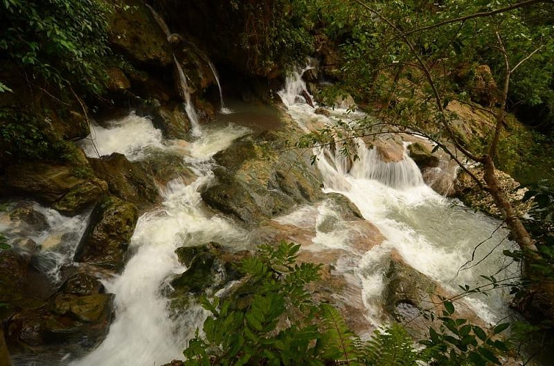 Catmon officials ban visits at Tinubdan Falls