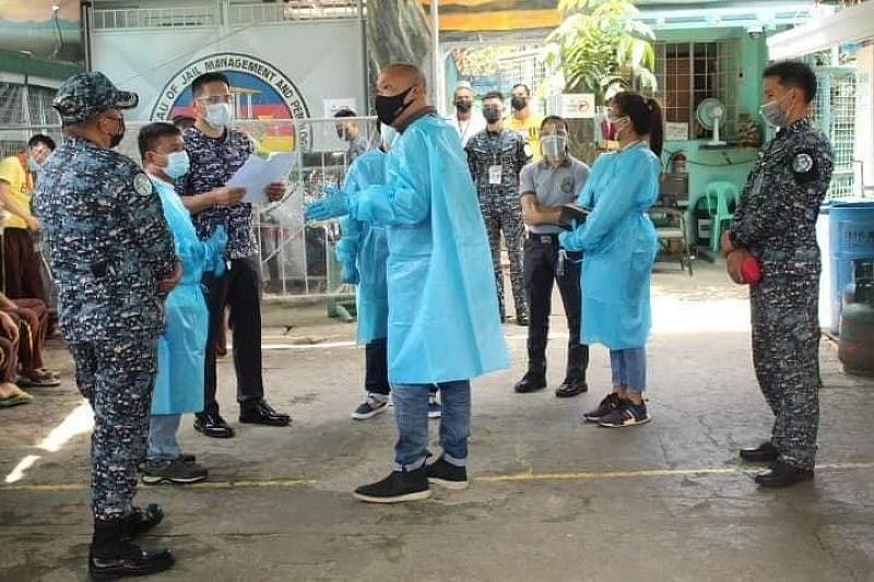 Mayor orders vaccination of Mabalaqueño inmates