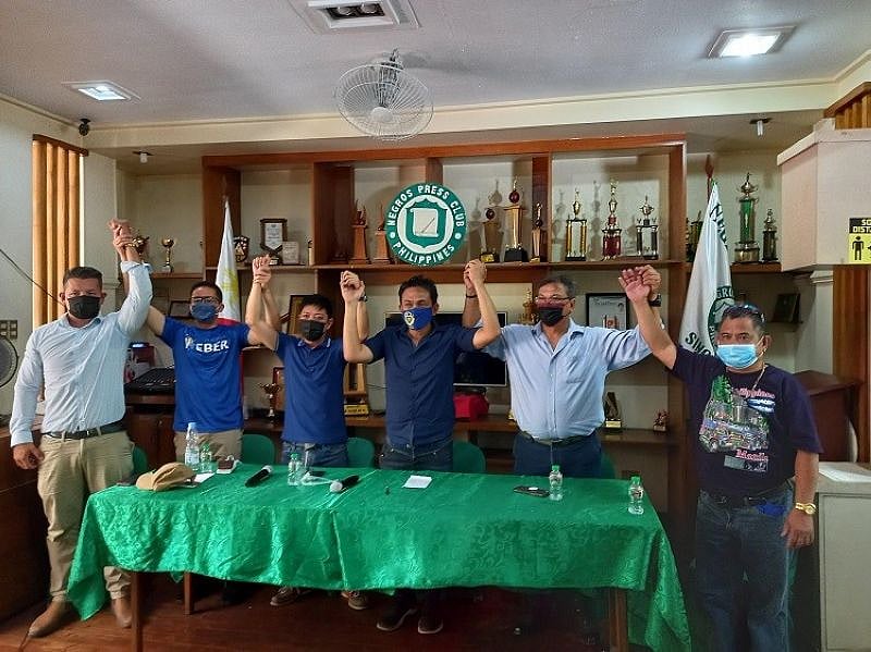 Gamboa, 4 others run as independent