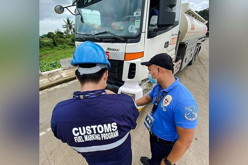 Customs bureau marks 10.6B liters of fuel in Bataan