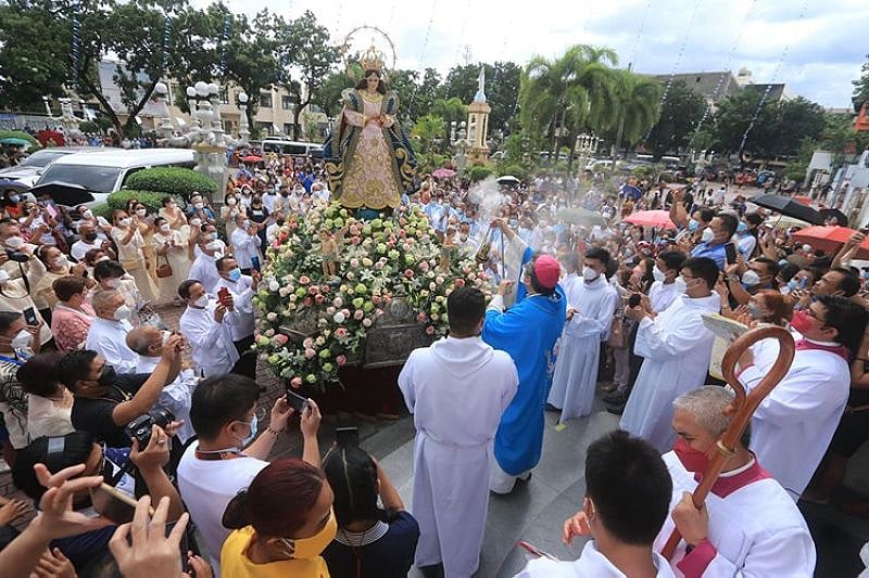 Cebu Cathedral honors Mary with coronation, procession