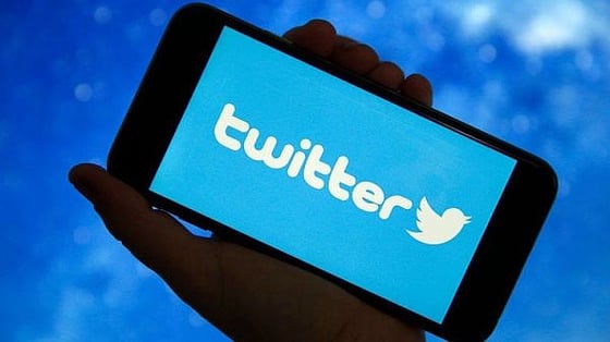 Twitter Alterverse: Coping mechanism or prostitution? [Last of 2 parts]