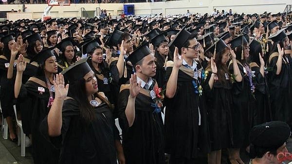 DepEd allows in-person graduation rites