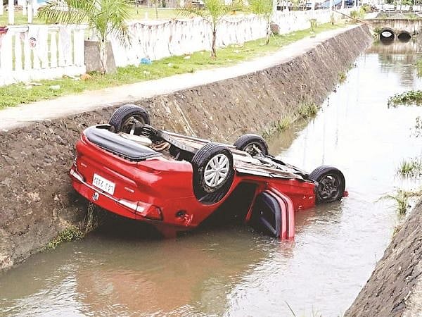 Sakyanan nabulintang, natagak sa kanal