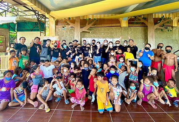 Aqua Skin gives back to community, hosts fun day for Aeta kids