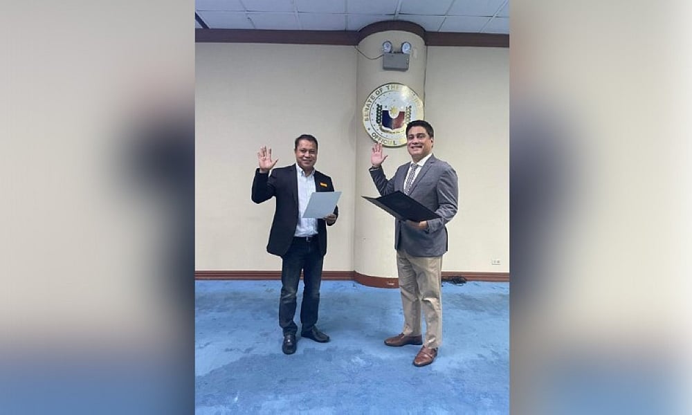 Re-elected Maglanque takes oath before Zubiri