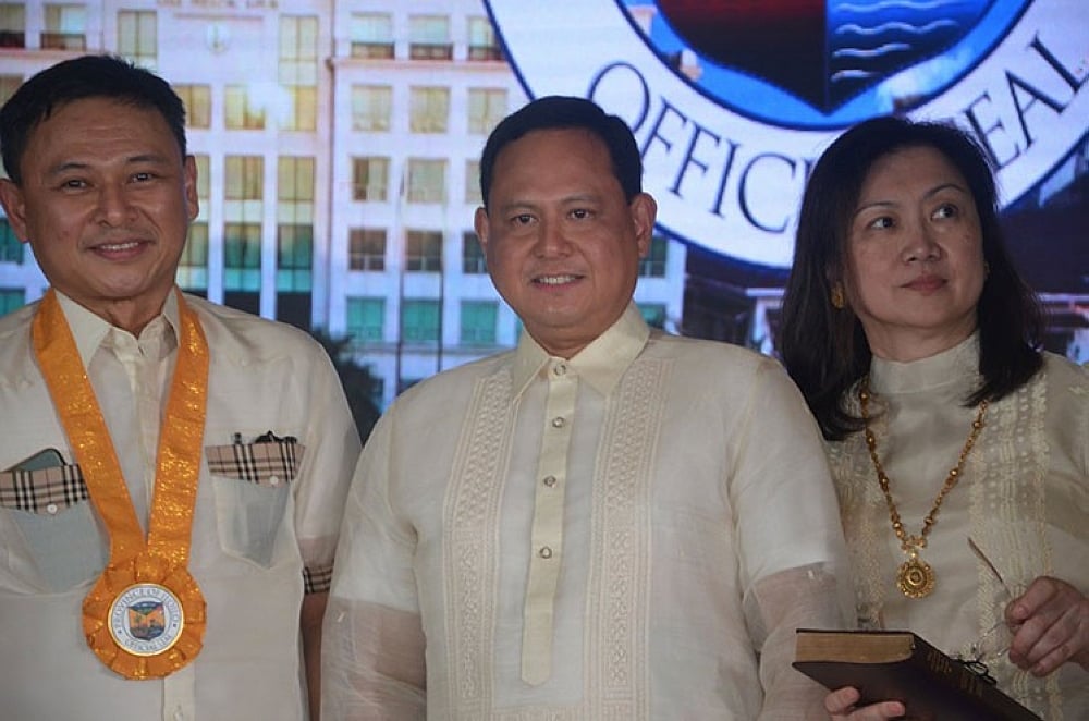 Governor Arthur Defensor Jr. sets direction for Iloilo