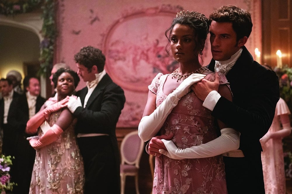 Why are Regency-era romances so popular?