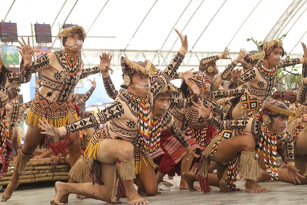 Sindac defends 'Indak' championship; first-timers Bernardo NHS wins ...