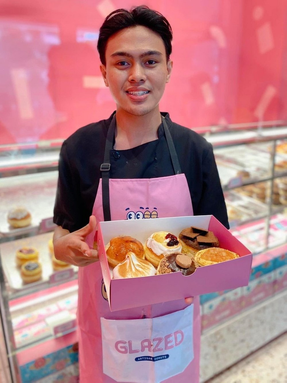 Glazed Artisan Donuts opens at SM City Clark