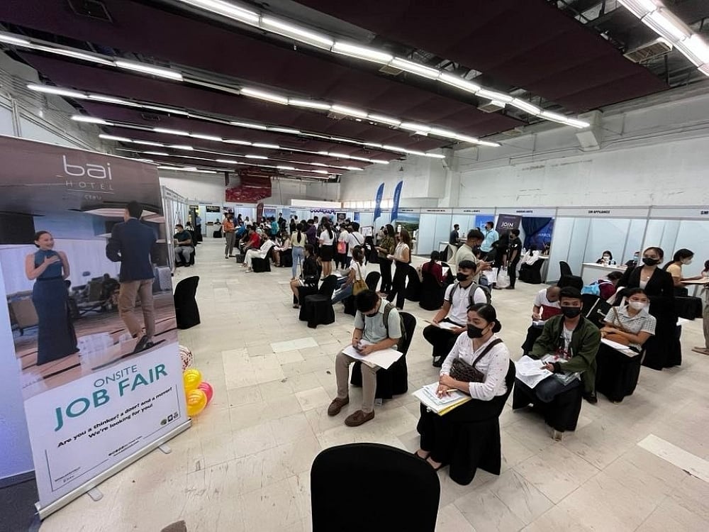 37 more applicants hired on the spot in DOT-DOLE tourism job fair