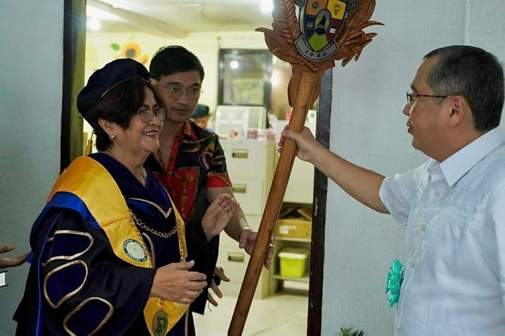 Bago City College installs first president