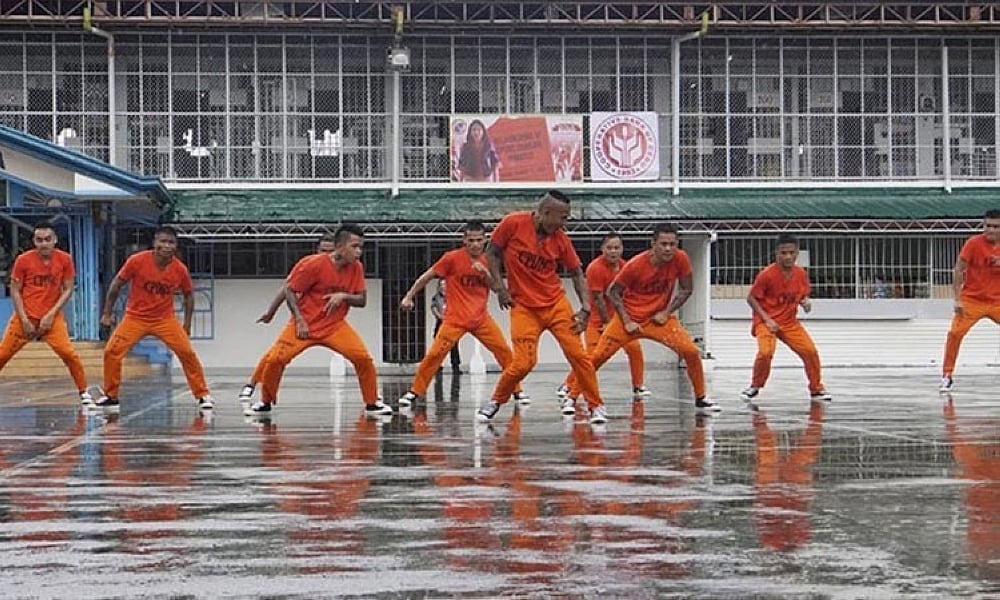 Dancing inmates mopasundayag