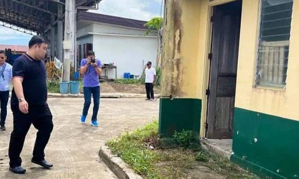 NHA manager inspects housing projects in Silay, Bacolod