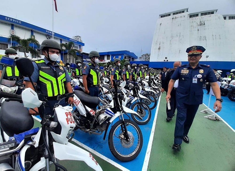 Over 400 cops trained on motorcycle riding skills
