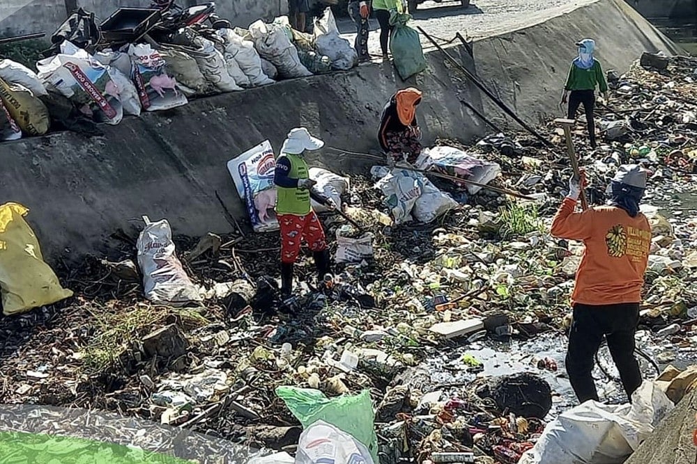 Clean-up drives yields sacks of trash
