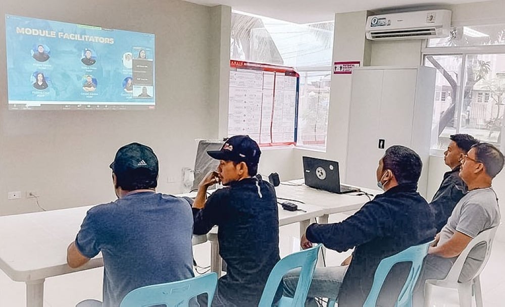 PLDT, Smart, PDRF conduct training for VisMin emergency responders