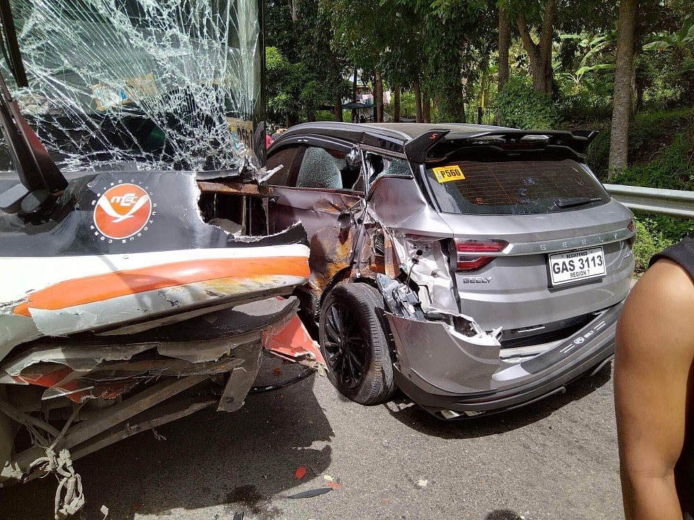 Karambola sa 5 ka mga sakyanan: 1 patay, 6 angol