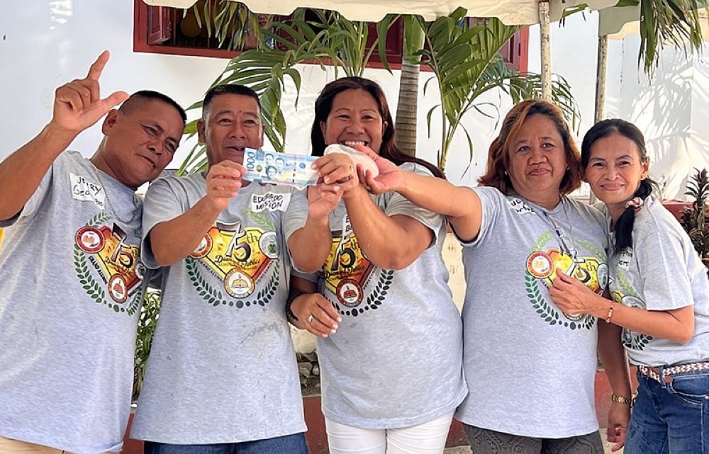 DHSBNHS shines at 75: Reconnect, reunite, renew