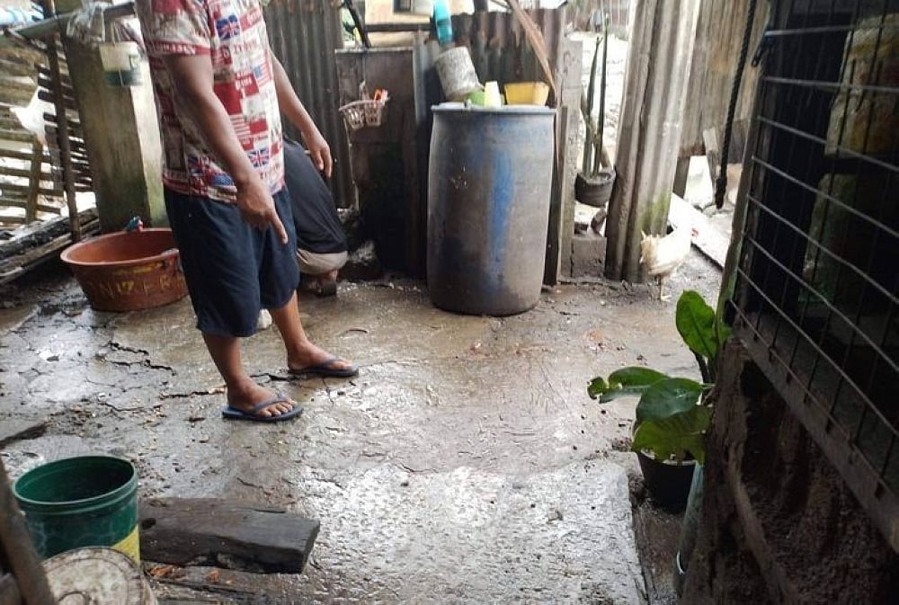 Man stabbed dead by 2 tenants