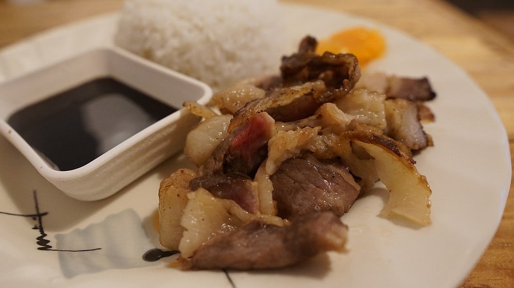 A tasty lechon baka meal with Chew Baka