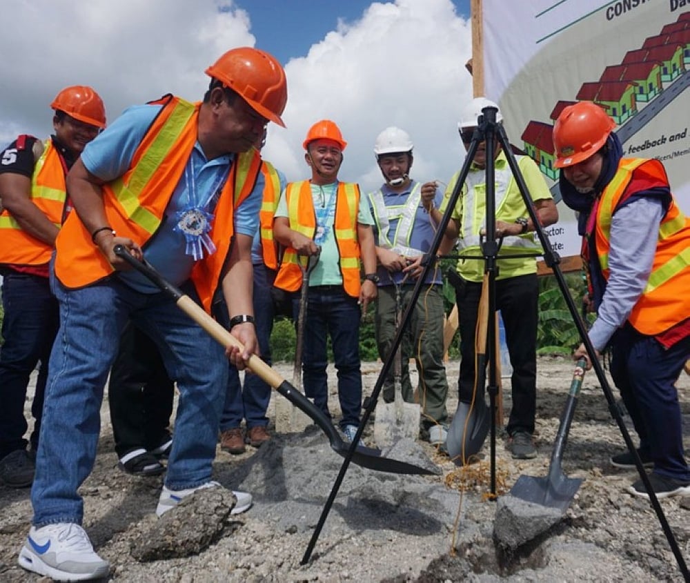 Barmm builds houses for IDPs