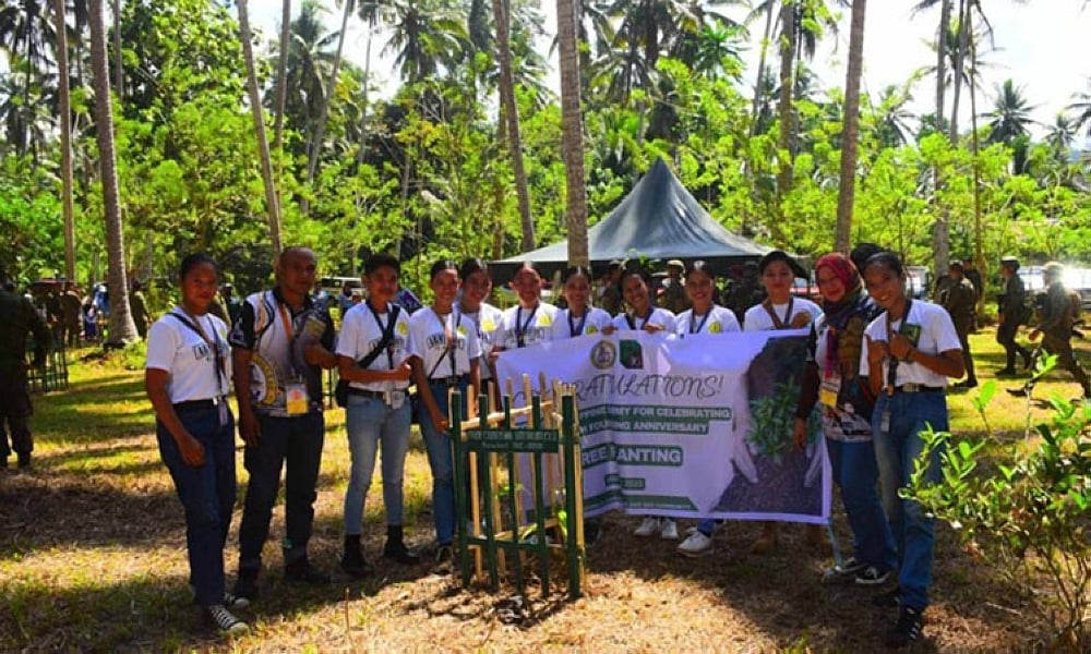 11ID joins Army simultaneous tree planting activity
