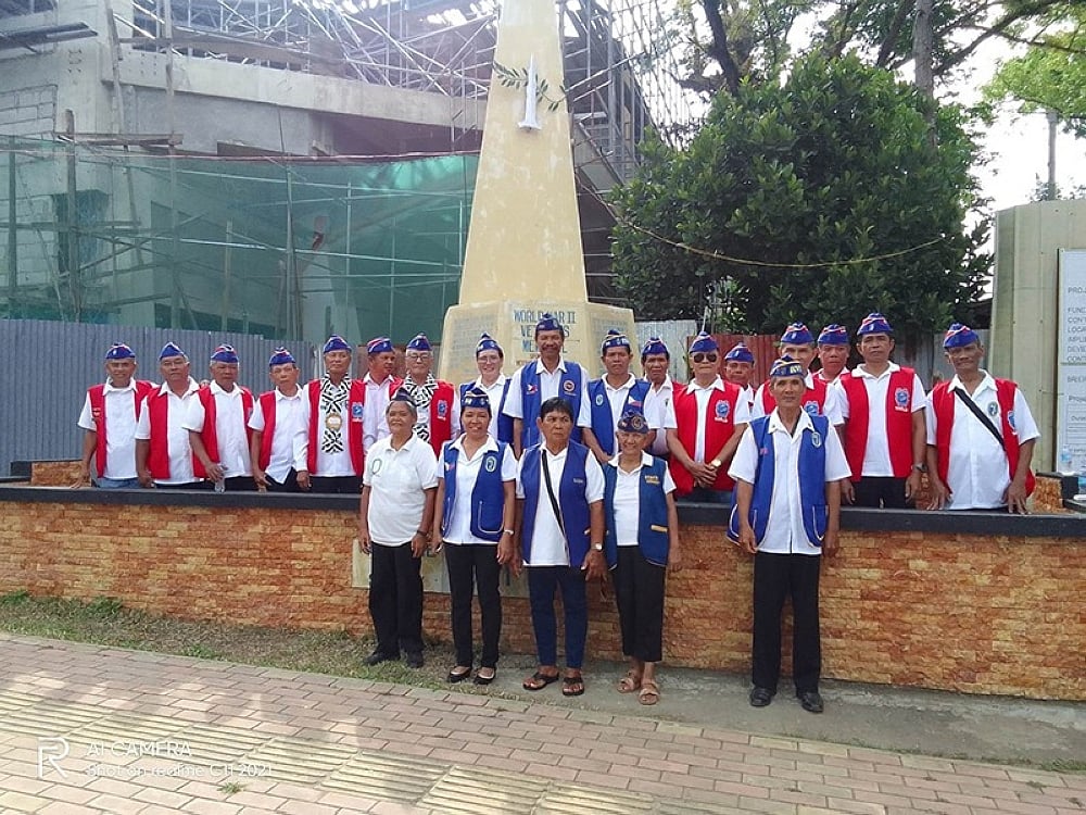 San Carlos , CLDO turn over cheque to SCCPIA members