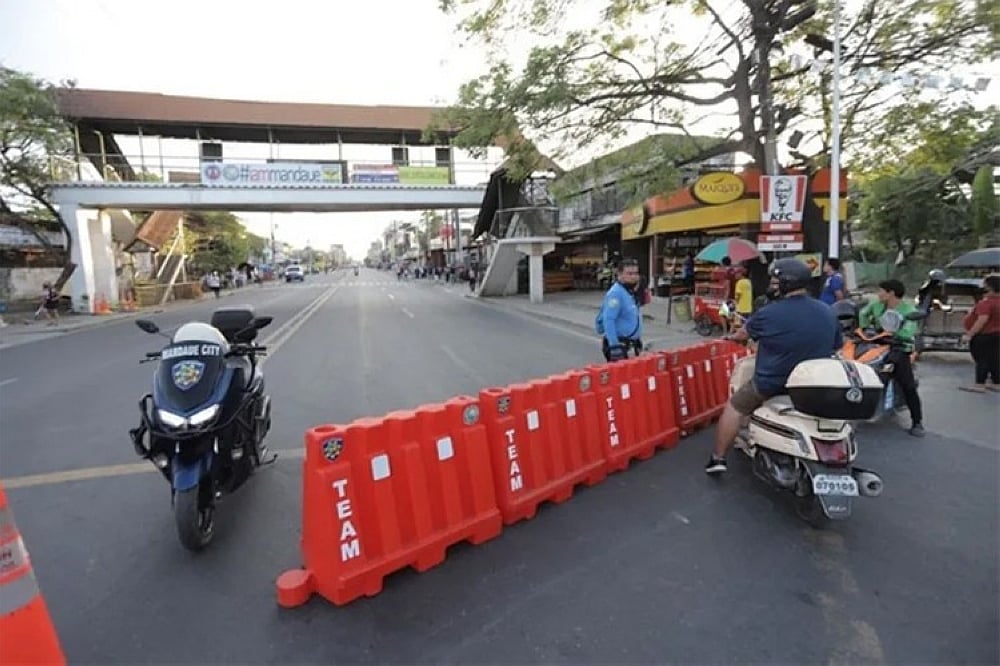 DPWH exec: New skywalk to be built in Maguikay to replace demolished one