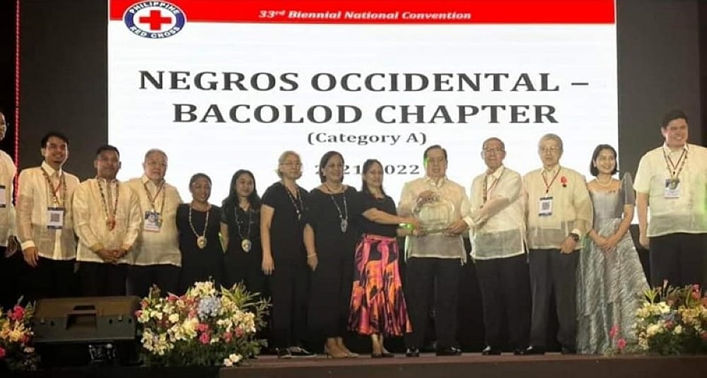 Red Cross Bacolod Chapter bags two awards
