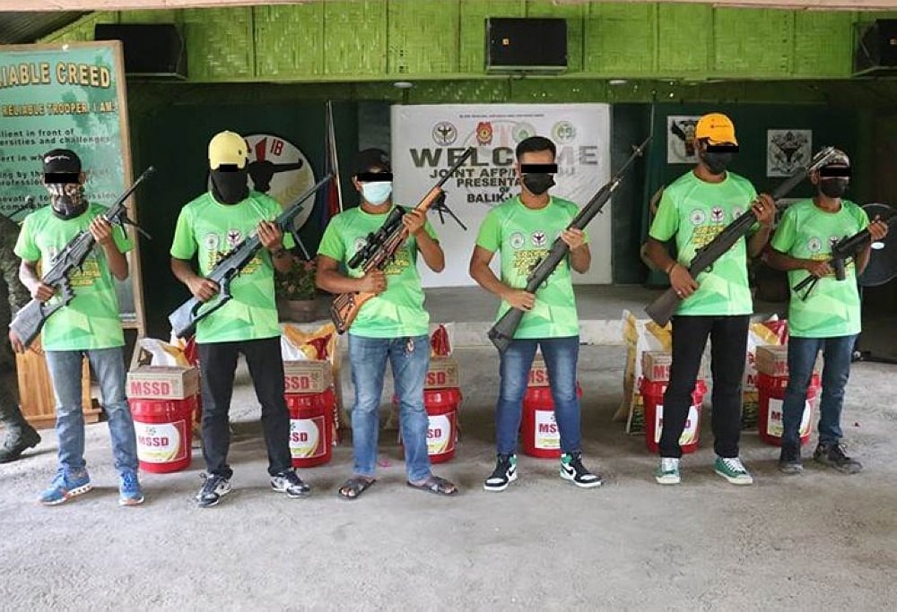 6 BIFF combatants surrender